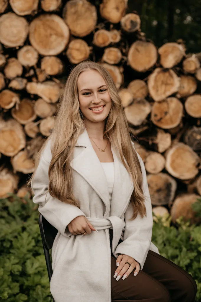 Ons Team | info@make-upmatters.com